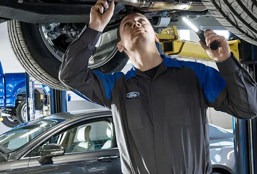 Ford Service Department | Serving Surrey, Langley, and… | Dams Ford