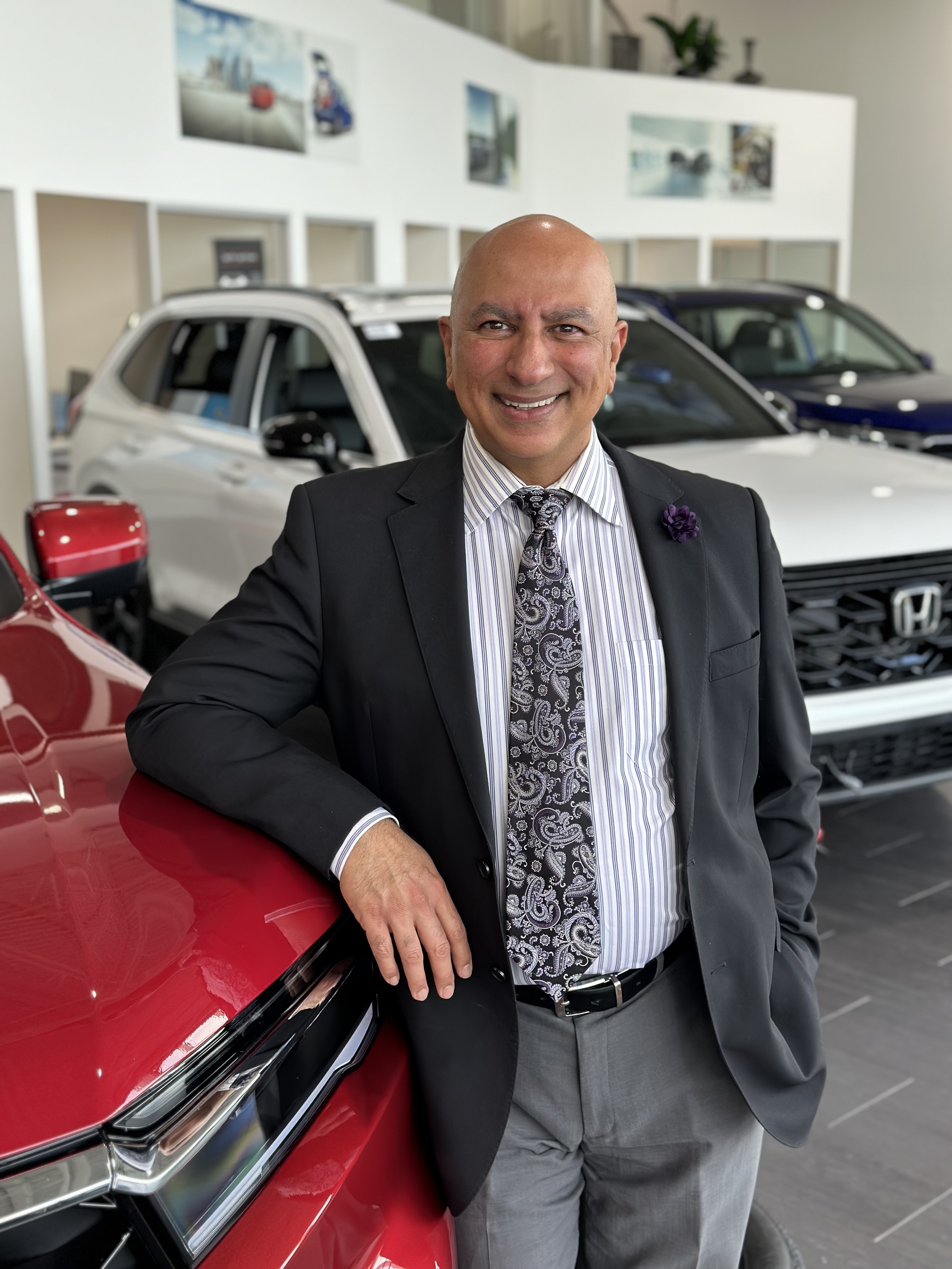 Meet Our Team in Calgary, AB | T&T Honda