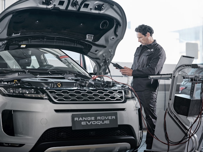 Land Rover Calgary | Land Rover Service & Maintenance in Calgary